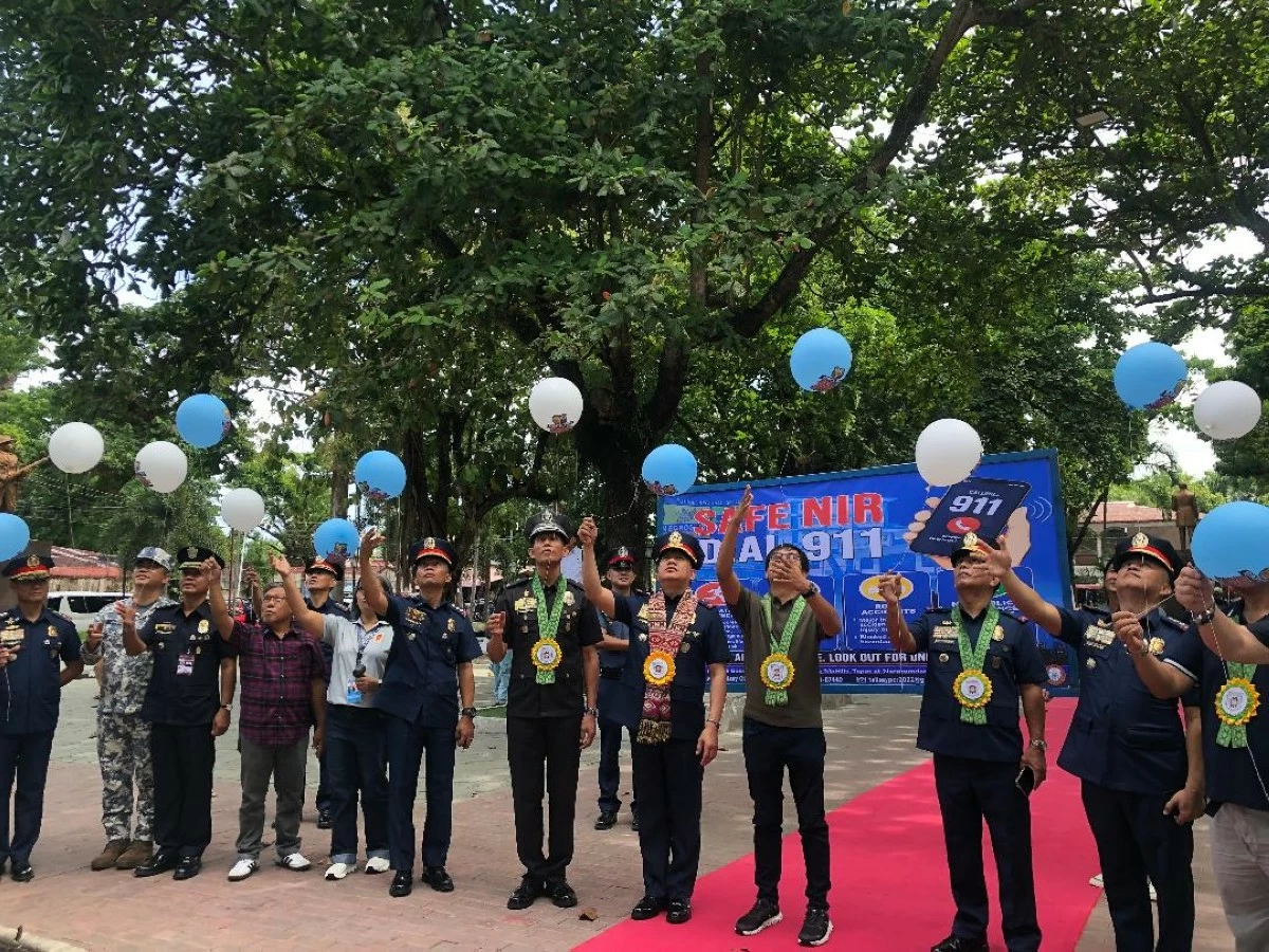 Manila Bulletin - SAFE NIR 911 hotline launched in Negros Occidental